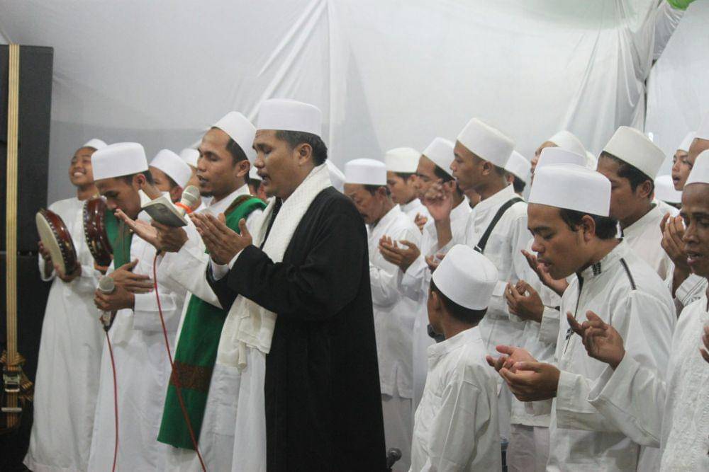 Bacaan Rawi Maulid Nabi, Lengkap Tulisan Latin dan Artinya | IDN Times