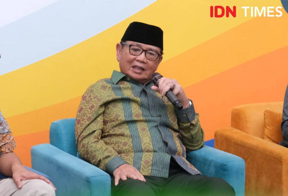 Rekam Jejak Burhanuddin Abdullah, Penerima Bintang Kehormatan | IDN Times