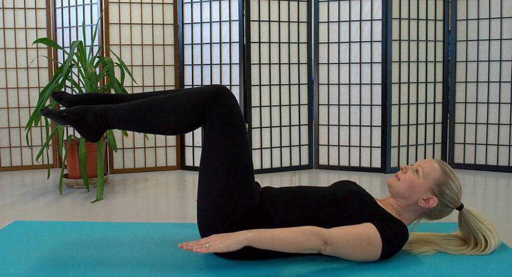 Cara Melakukan Pilates Hundred dengan Benar | IDN Times