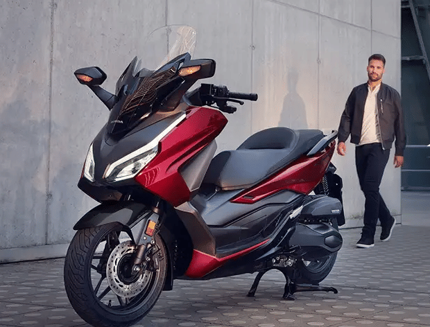 5 Daftar Motor Listrik Pakai Baterai Swap, Ada Smoot Zuzu | IDN Times