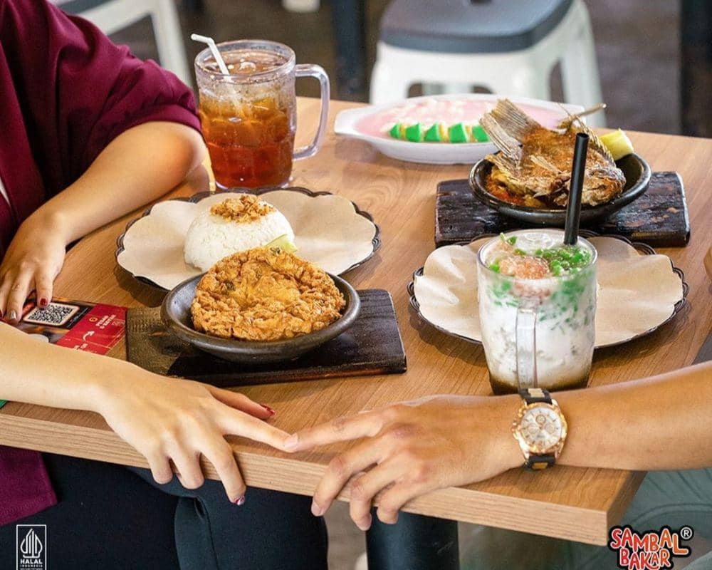 53 Daftar Menu Sambal Bakar Indonesia Terlengkap 2025 | IDN Times