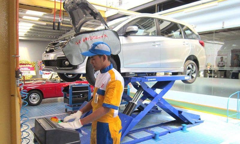Apa Itu Spooring Balancing Mobil? Ini Penjelasan Lengkapnya | IDN Times