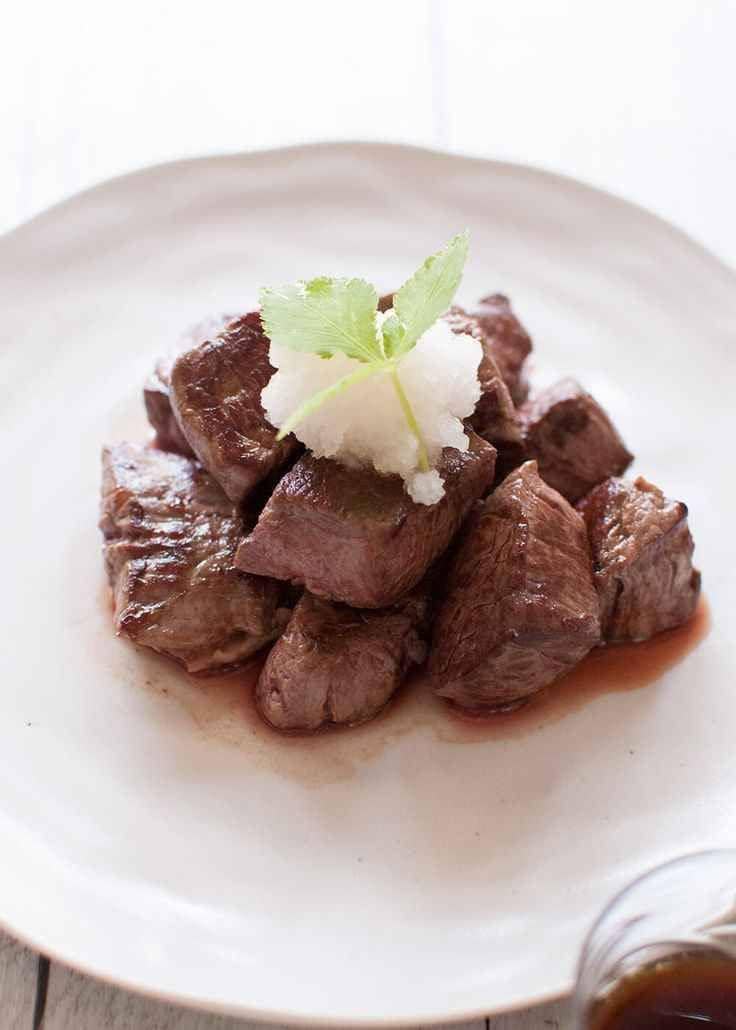 Resep Garlic Butter Saikoro Beef ala Restoran Jepang | IDN Times