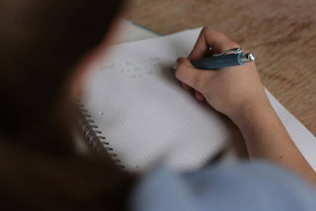 Tes Teori SIM C: Materi, Contoh Soal, dan Syarat Ikutnya | IDN Times