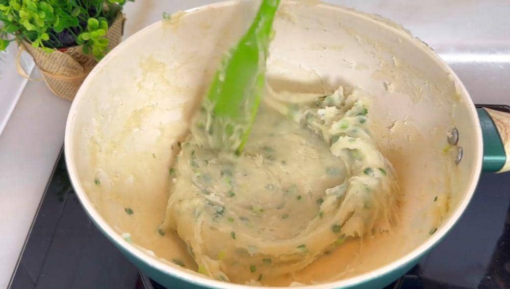 Resep Cilok Goang Kuah Pedas Gurihnya | IDN Times