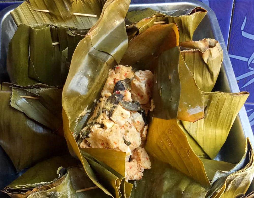 10 Ragam Botok Khas Berbagai Daerah, Terbuat dari Tawon! | IDN Times