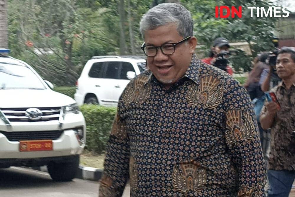 Profil Fahri Hamzah, Wamen Perumahan dan Kawasan Permukiman | IDN Times