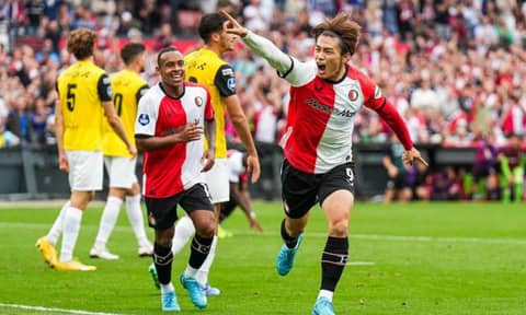 6 Pemain Jepang yang Merumput di Eredivisie 2024/2025 | IDN Times
