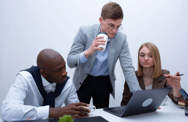 Apa Itu Satire? Ini Definisi, Fungsi hingga Contohnya | IDN Times