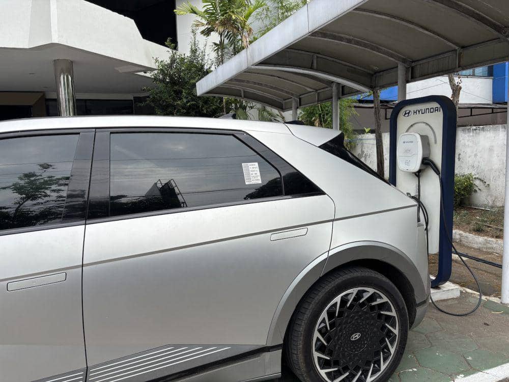 PLN dan Masa Depan Kendaraan Ramah Lingkungan di Kota Batam | IDN Times ...