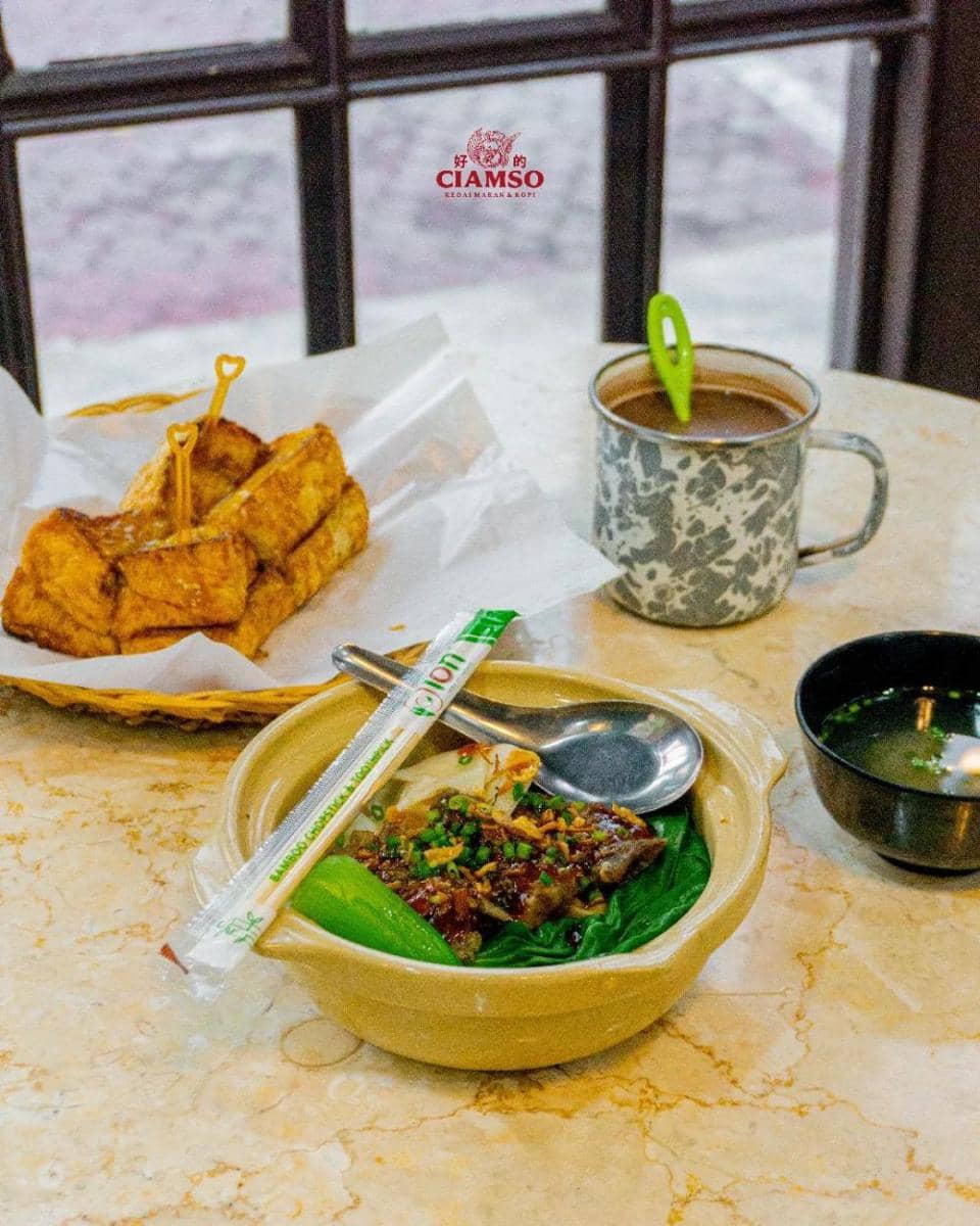 10 Kafe di Surabaya Buka 24 Jam buat Nongkrong Tengah Malam | IDN Times