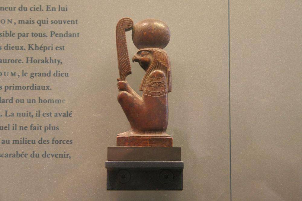 5 Dewa Matahari dalam Berbagai Mitologi, Ada Ra dan Helios! | IDN Times