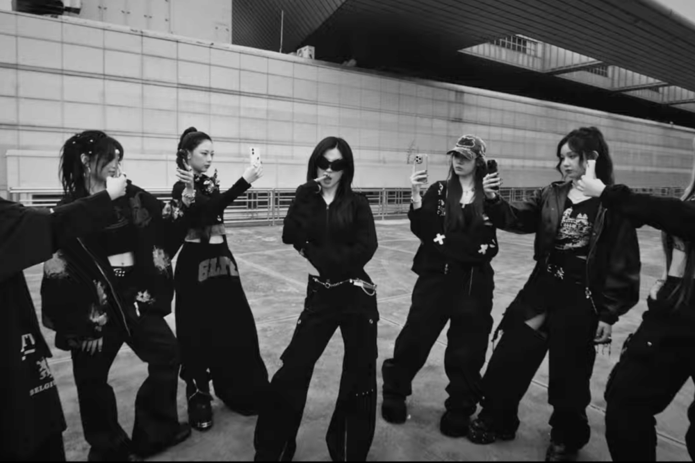 Lirik Lagu CLIK CLAK - BABYMONSTER dan Maknanya | IDN Times