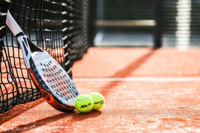 5 Jenis Raket Padel yang Perlu Diketahui Sebelum Beli | IDN Times