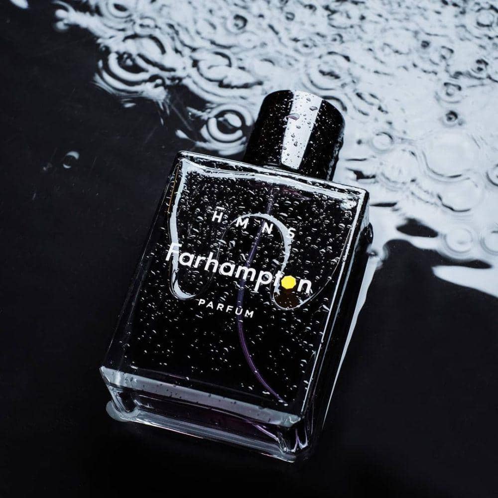 10 Rekomendasi Parfum HMNS Pria Terbaik, Tahan Lama! | IDN Times