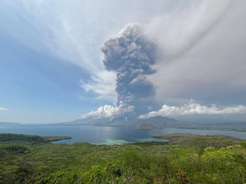 Kenapa Gunung Berapi Bisa Meletus Bersamaan? Ini Alasannya | IDN Times