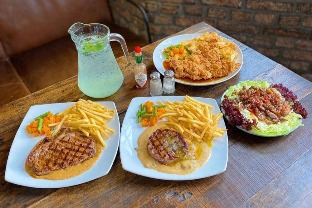 Daftar Menu Karnivor Lengkap dengan Harganya | IDN Times