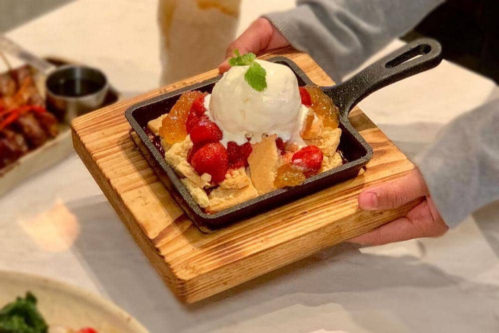 Daftar Menu Karnivor Lengkap dengan Harganya | IDN Times