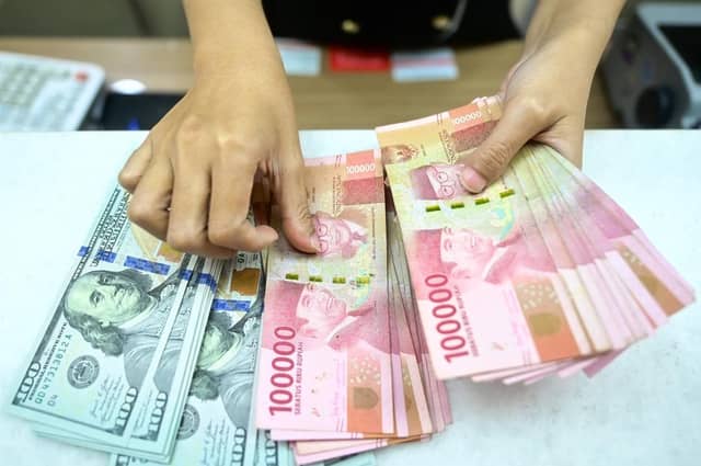 Apa itu SKN dan RTGS? Ini Definisi dan Perbedaan Keduanya! | IDN Times