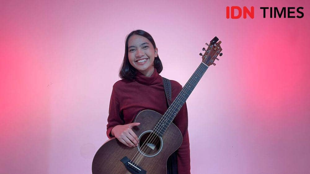 Fakta di Balik Pembuatan Lagu Biru - Dere, Tulus Terlibat | IDN Times