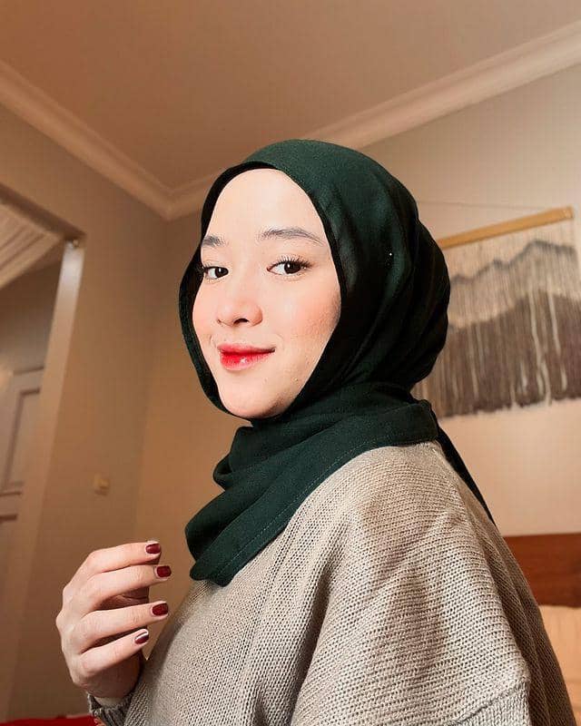 Biodata dan Profil Nissa Sabyan, Dikabarkan Sudah Menikah | IDN Times