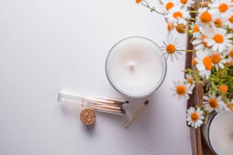 10 Jenis Ragam Lilin Aroma Terapi yang Menenangkan Pikiran | IDN Times