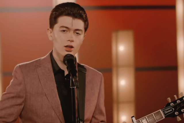 Lirik Lagu I Think They Call This Love - Elliot James Reay | IDN Times