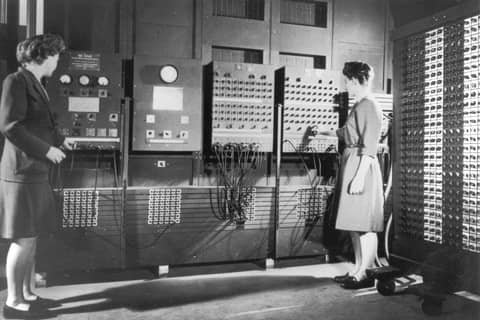 3 Fakta Sains ENIAC, Komputer Pertama Dunia | IDN Times