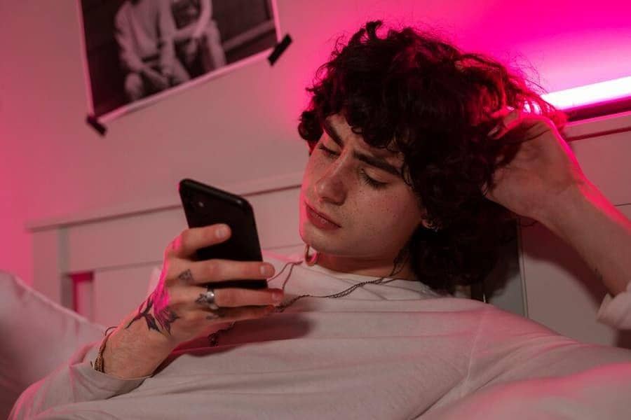 Apa Itu Brain Rot? Ini Arti dan Tandanya pada Tubuh | IDN Times