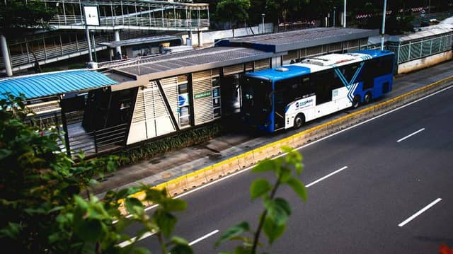 Rute Transjakarta Koridor 8: Halte Transit dan Jamnya | IDN Times