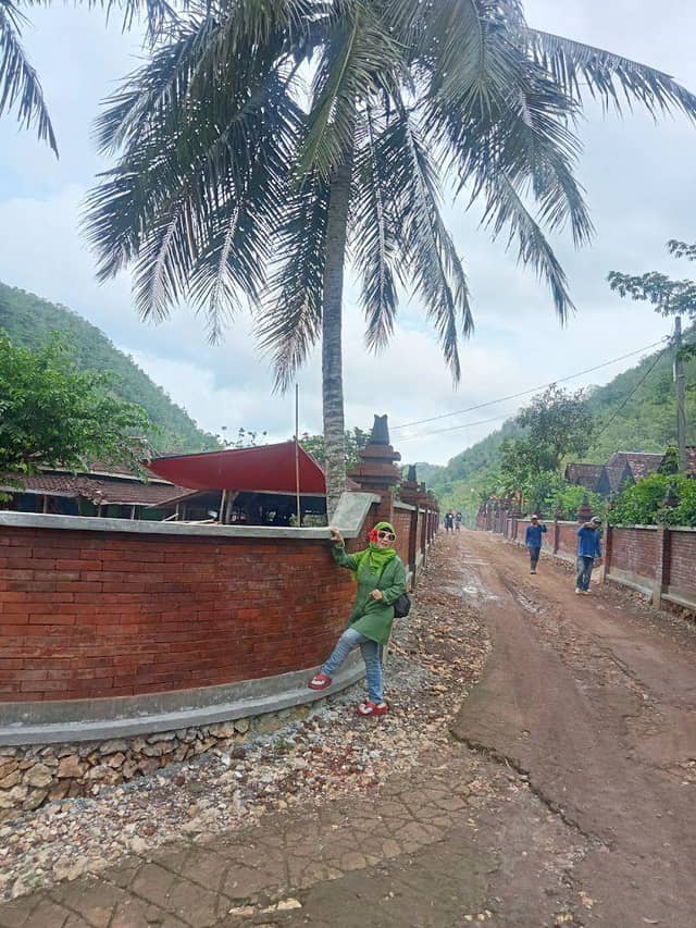 Dusun Wotawati: Vibes ala Majapahit, Mentari Telat Bersinar | IDN Times ...