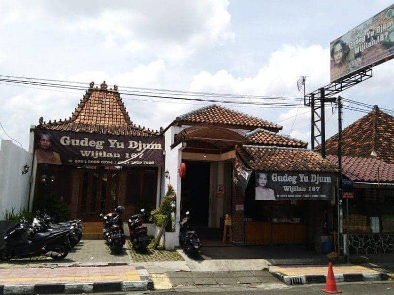 Sejarah Gudeg Yu Djum, Ikon Kuliner Jogja yang Melegenda | IDN Times Jogja