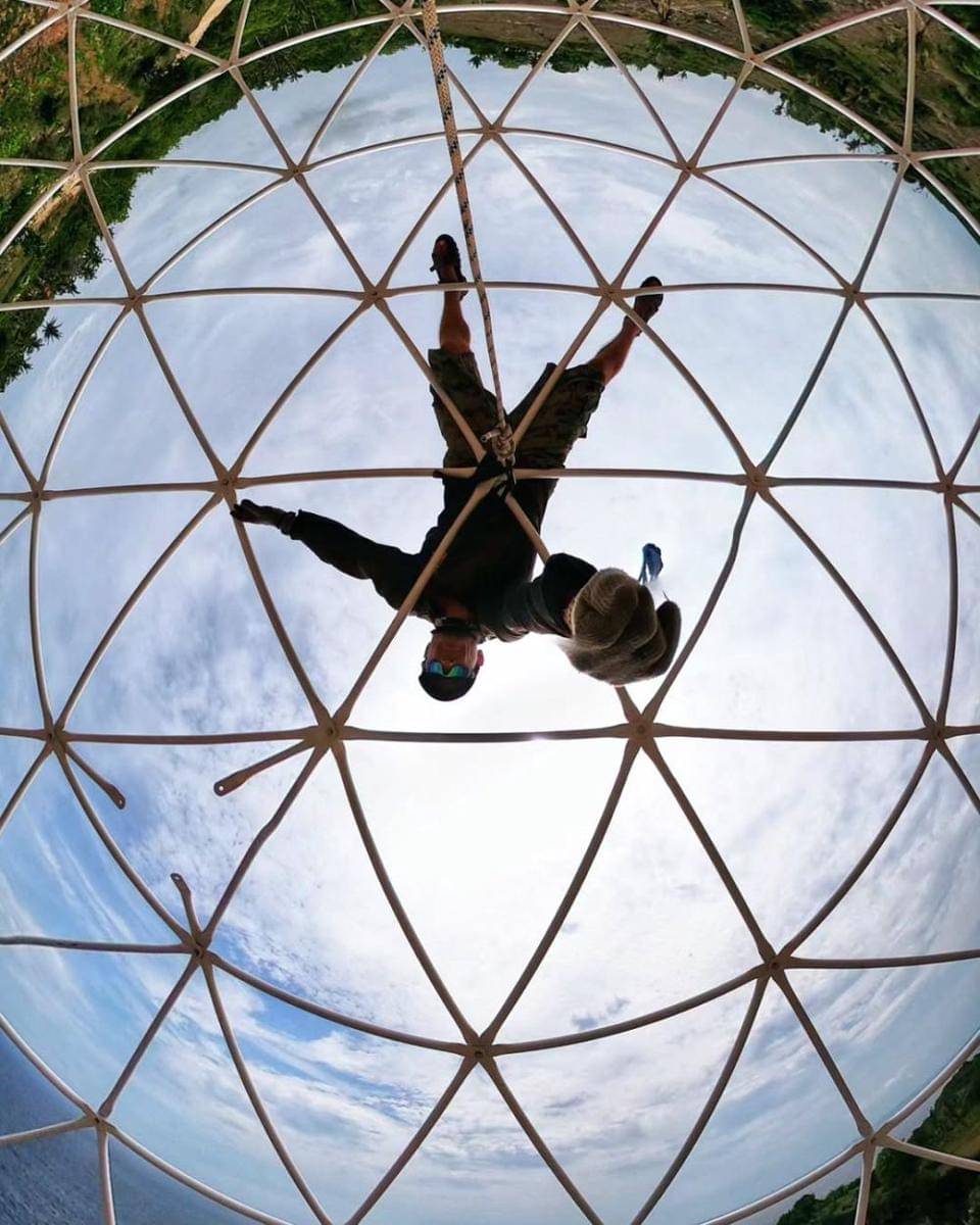 Bungee Jumping di Nusa Penida Bali: Lokasi, Rute, dan Harga | IDN Times