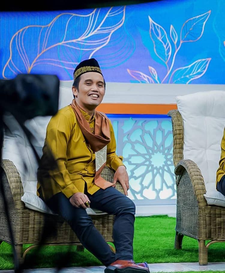 Biodata dan Profil Lengkap Ustaz Maulana | IDN Times