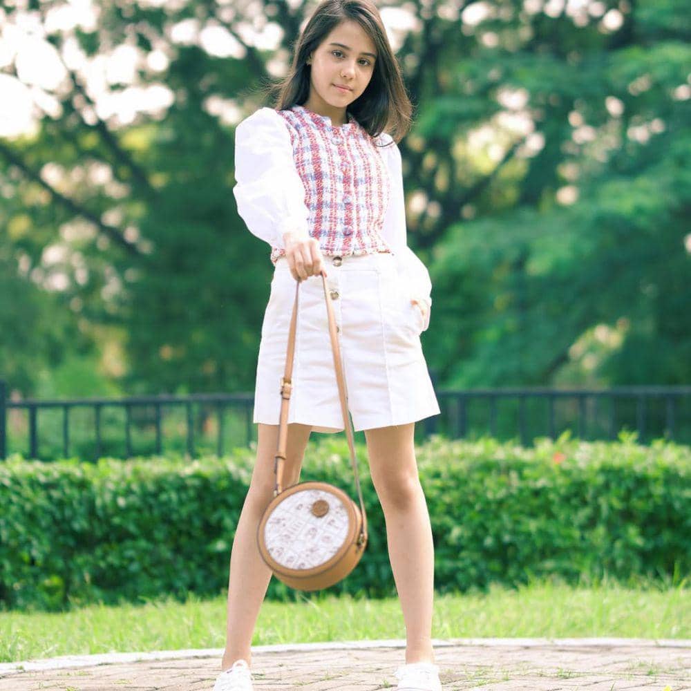 9 OOTD Hangout Remaja ala Nicole Rossi, Pemeran Asmara Gen Z | IDN Times