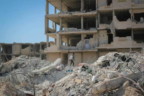 SDF dan Pasukan Pemerintah Suriah Bentrok di Aleppo Utara | IDN Times