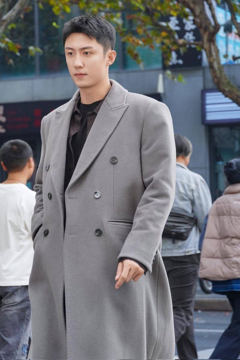 Biodata dan Profil Johnny Huang, Bintang Love Song in Winter | IDN Times