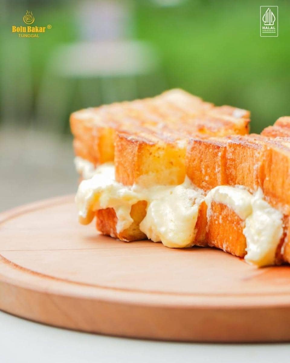 Daftar Menu Bolu Bakar Tunggal Bandung yang Populer | IDN Times