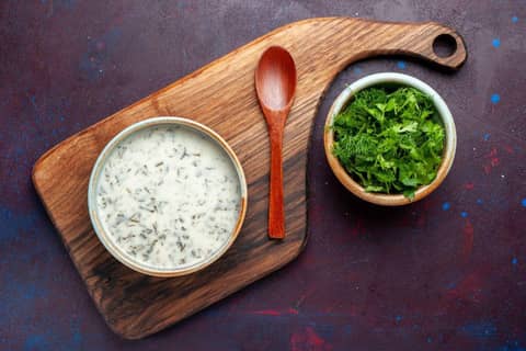 10 Dressing yang Cocok untuk Salad, Bikin Kaya Rasa | IDN Times