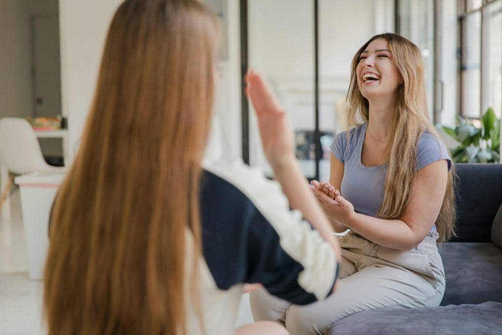 5 Cara Membangun Pertemanan yang Positif, Jangan Salah Pilih | IDN Times
