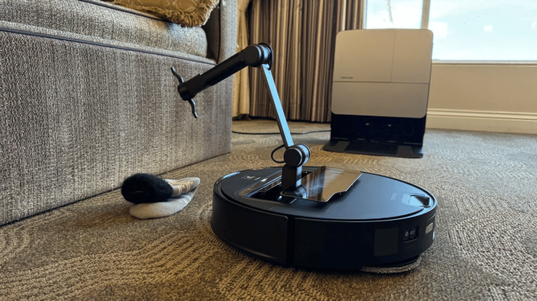 5 Robot di Gelaran CES 2025 | IDN Times