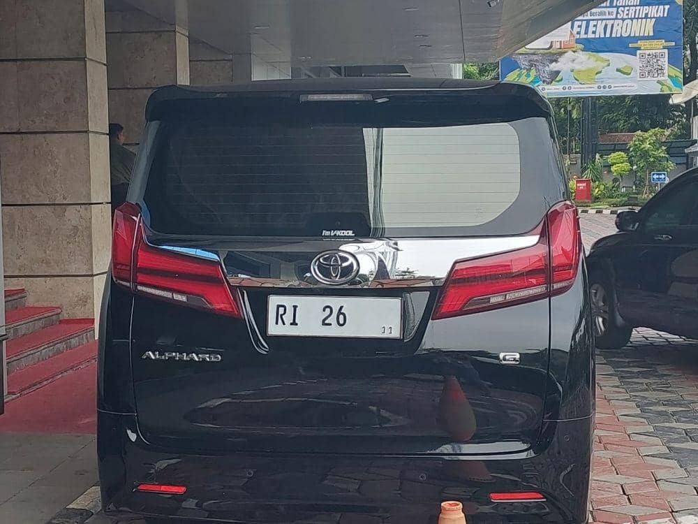 RI 36 Viral, Pelat Mobil Menteri-Wakil Menteri Ternyata Sama | IDN Times