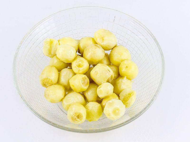 5 Fakta Biji Bunga Teratai, Disebut Makhana Mengandung Banya | IDN Times