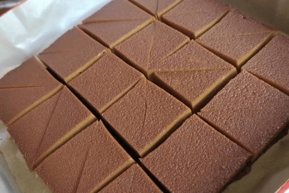 Resep Katirisala, Kue Khas Sulsel dengan Dua Rasa Kontras | IDN Times ...