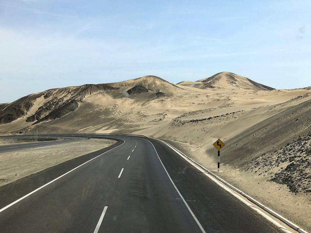 Jalan Raya Terpanjang di Dunia untuk Road Trip | IDN Times