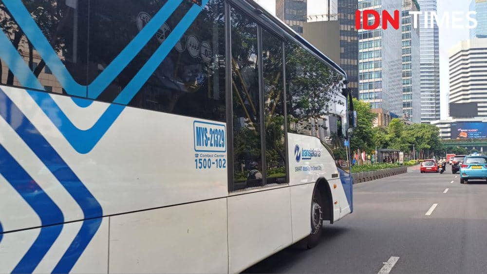 Cara ke Bandara Soekarno Hatta Naik Transjakarta | IDN Times