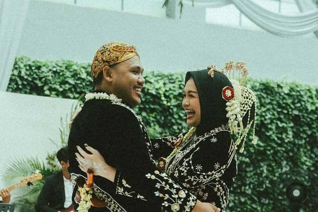 Biodata dan Profil Salma Salsabil, Resmi Nikah dengan Diman | IDN Times