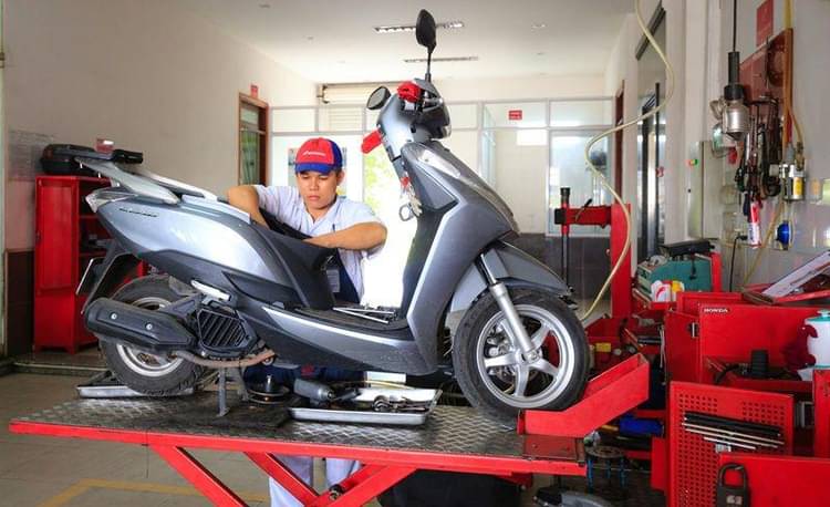Berapa Servis Injeksi Motor? Segini Kisaran Biayanya | IDN Times