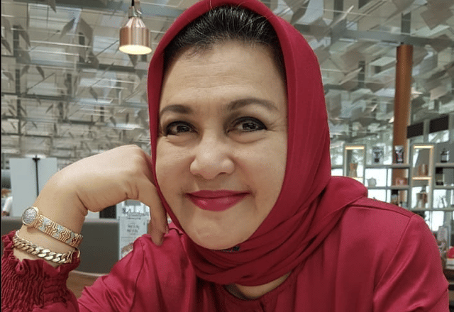 Profil Emilia Contessa, Penyanyi Senior yang Meninggal Dunia | IDN Times