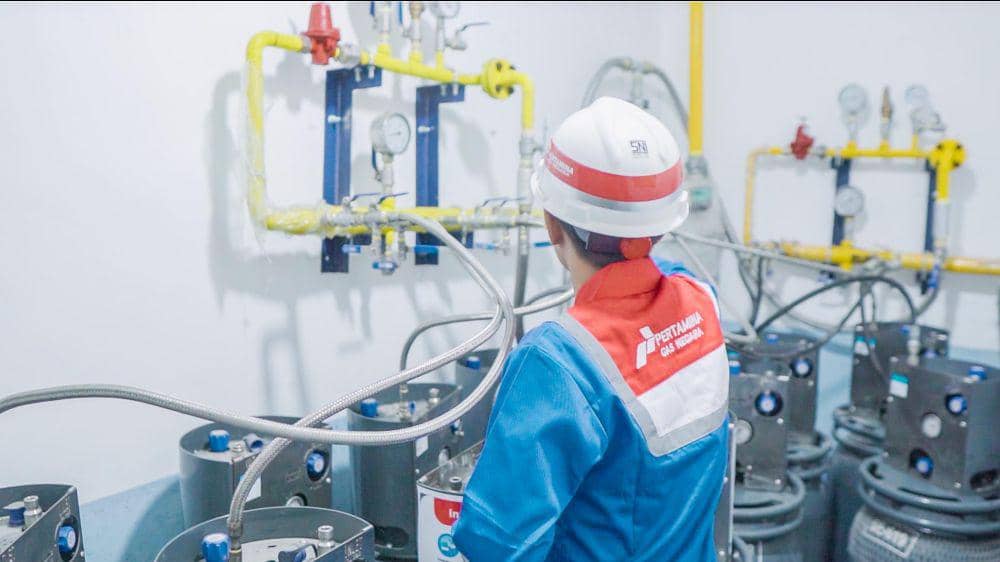 Gantikan LPG, Bahlil Target Uji Coba Tabung CNG 3 Kg Rampung 3 Bulan ...